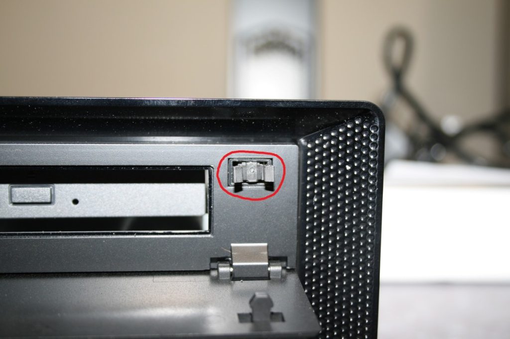 How to replace the optical bay latch on an Antec ISK300-65 Chassis ...